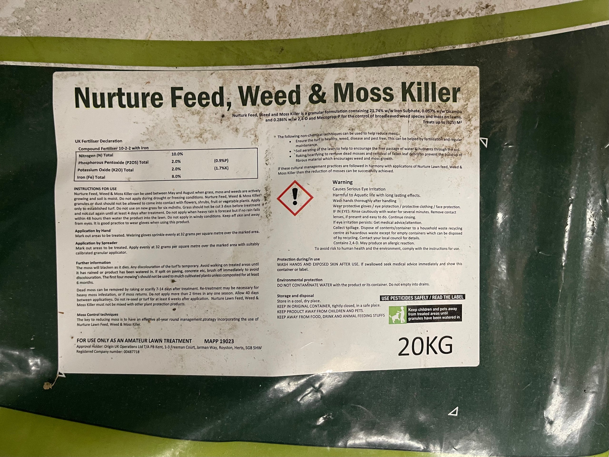 Lawn Feed, Weed and Mosskiller - Spring/Summer | Crawley Horticultural ...